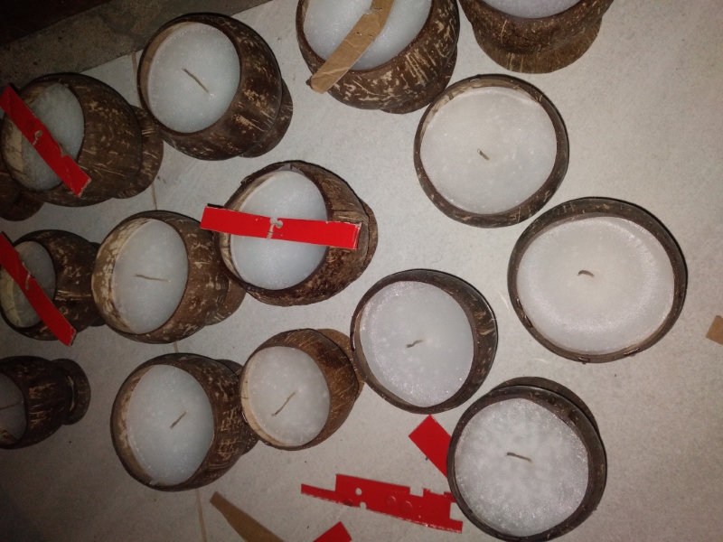 Product Details: Coconut shell candle. Handmade Scented Soy Candle in ...