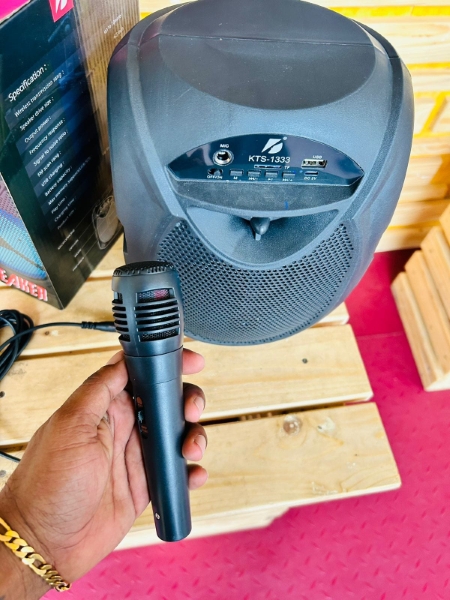 Product Details: 6.5 inch Bluetooth Karaoke Baffle