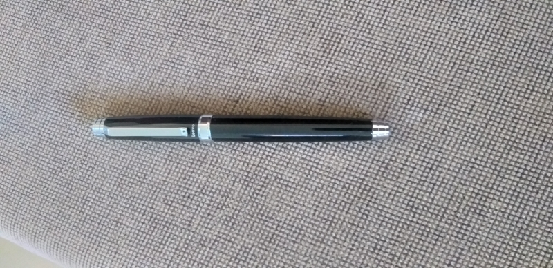 Product Details: Signing ball pens